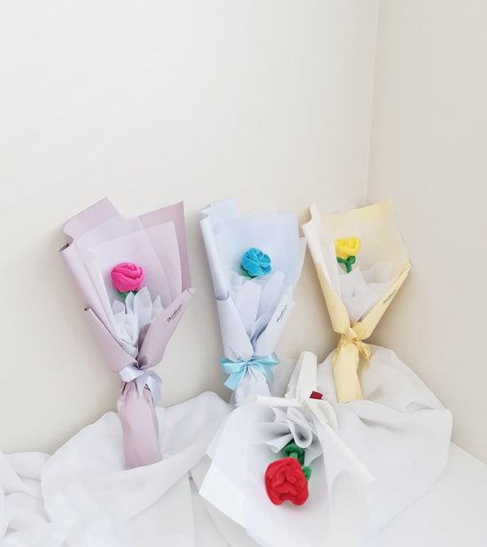 Rose Plushy Bouquet – Bloomflower